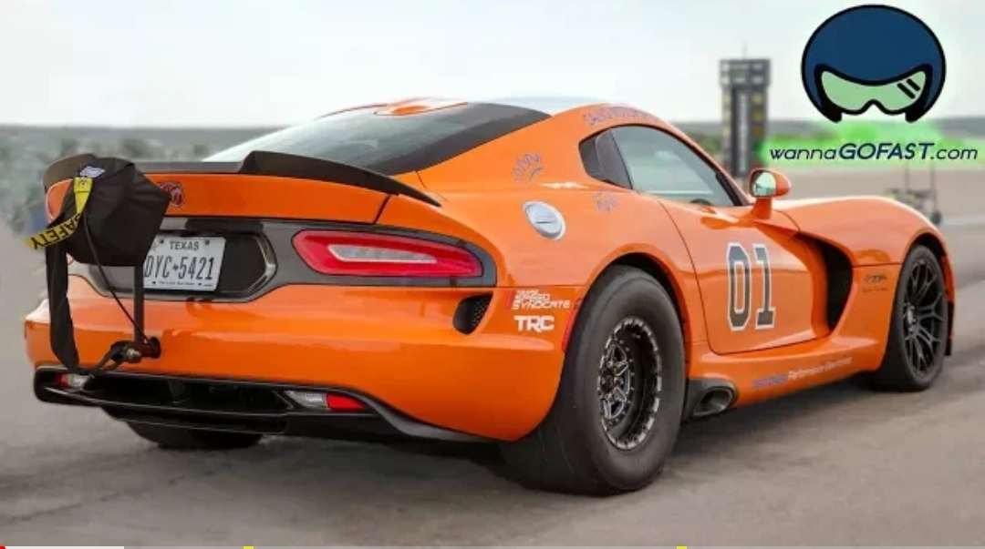 4700HP Worth of Vipers Battle the 1/2 Mile! - Turbo and Stance