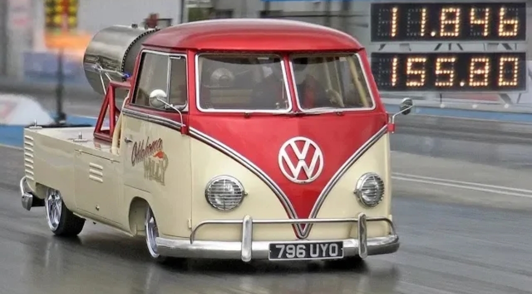 The Oklahoma Willy Jet Bus at Santa Pod Raceway - Turbo and Stance