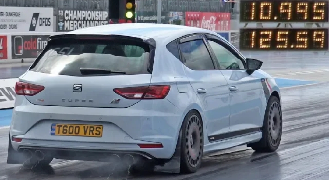 589HP 4WD VRS Seat Leon Cupra at Santa Pod Raceway