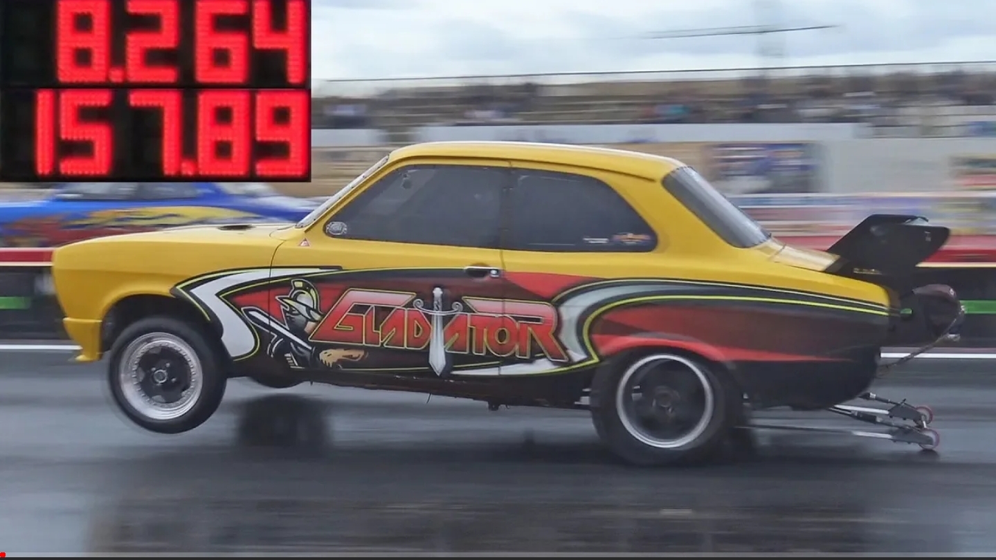 Duratec Turbo Mk1 Escort runs 8s at Hal Far Raceway - Turbo and Stance