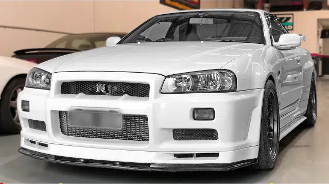 INSANE 2Step - R34 GTR Launch! - Turbo and Stance