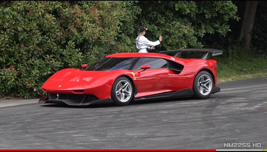 One-Off Ferrari P80/C Hypercar Twin Turbo V8 Engine Sounds | Start Up ...